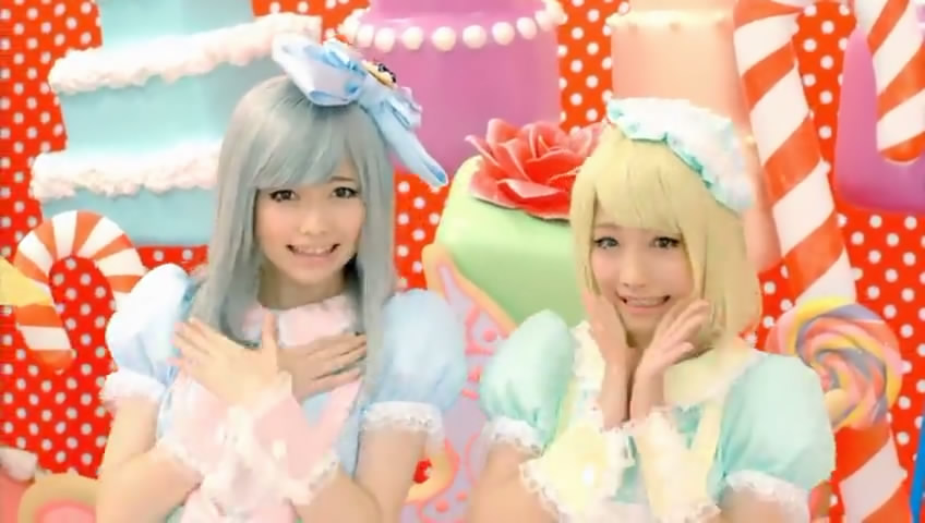 QUEEN MALUM: AKB48 - SUGAR RUSH! PV (scans+lyrics+download)